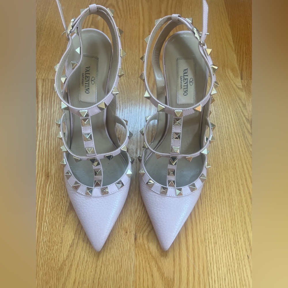 Valentino Rockstud Caged Blush Heel (4 Inch) - Gem